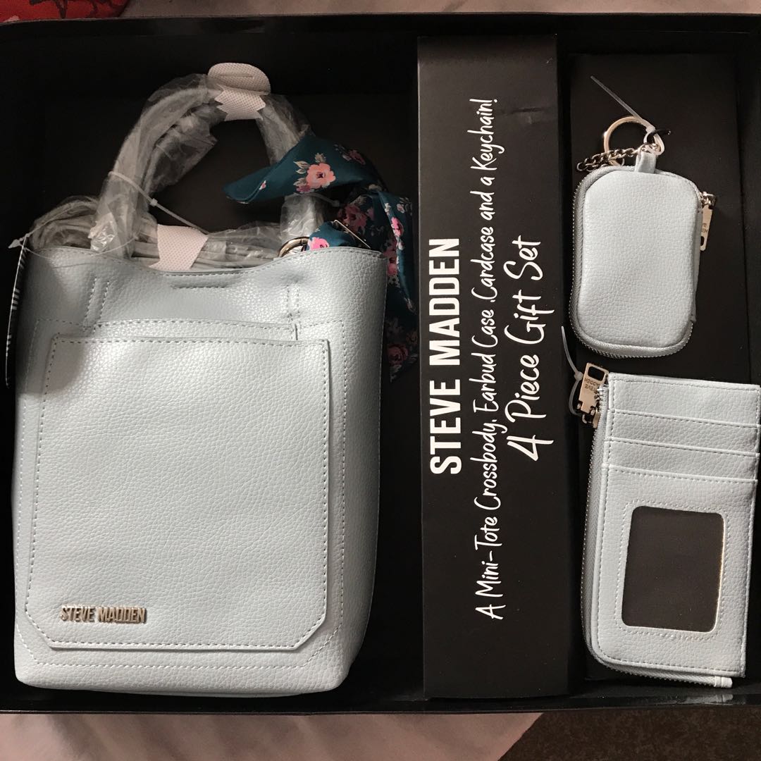 Steve Madden 4 piece Gift Set, Women's Fashion, Bags & Wallets, Cross ...