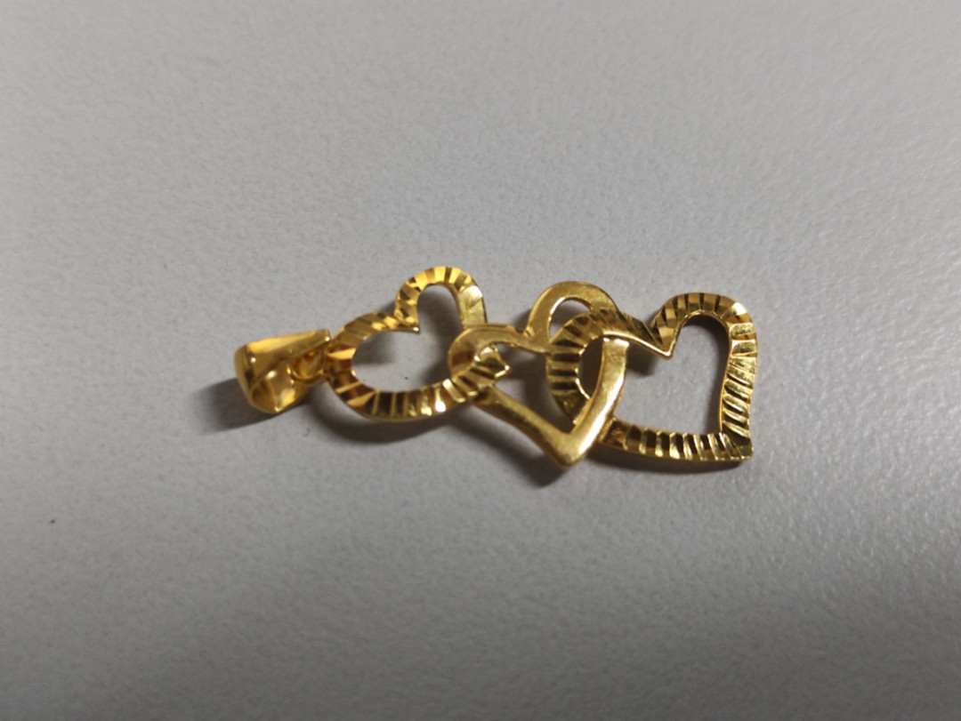 Subasta Pendant 18K Saudi Gold, Women's Fashion, Jewelry & Organizers ...