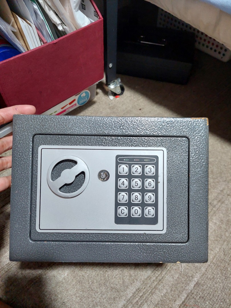 Vault digital and manual key, Furniture & Home Living, Security & Locks ...