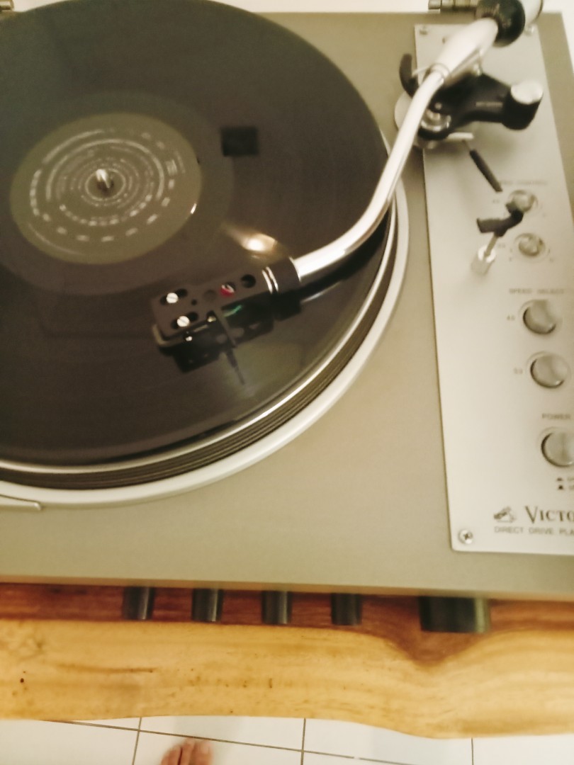 Victor Turntable - jlB31 vintage, Audio, Portable Music Players on ...