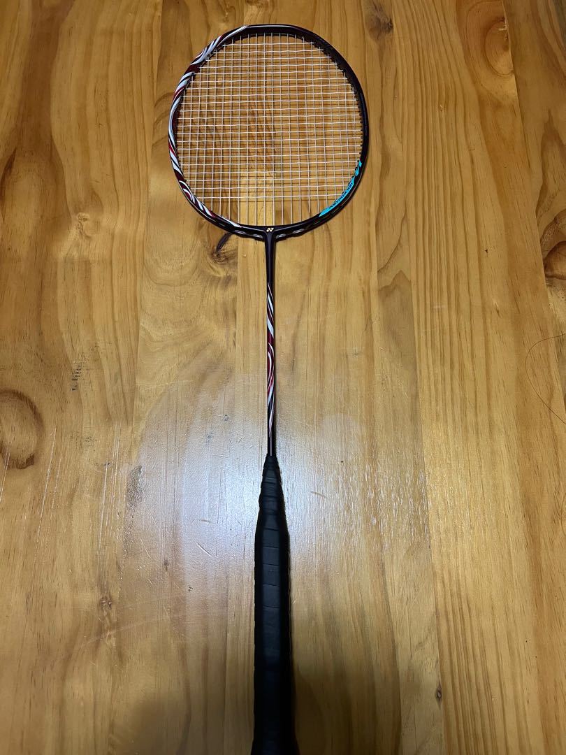 Yonex Astrox 100zz, Sports Equipment, Sports & Games, Racket & Ball ...