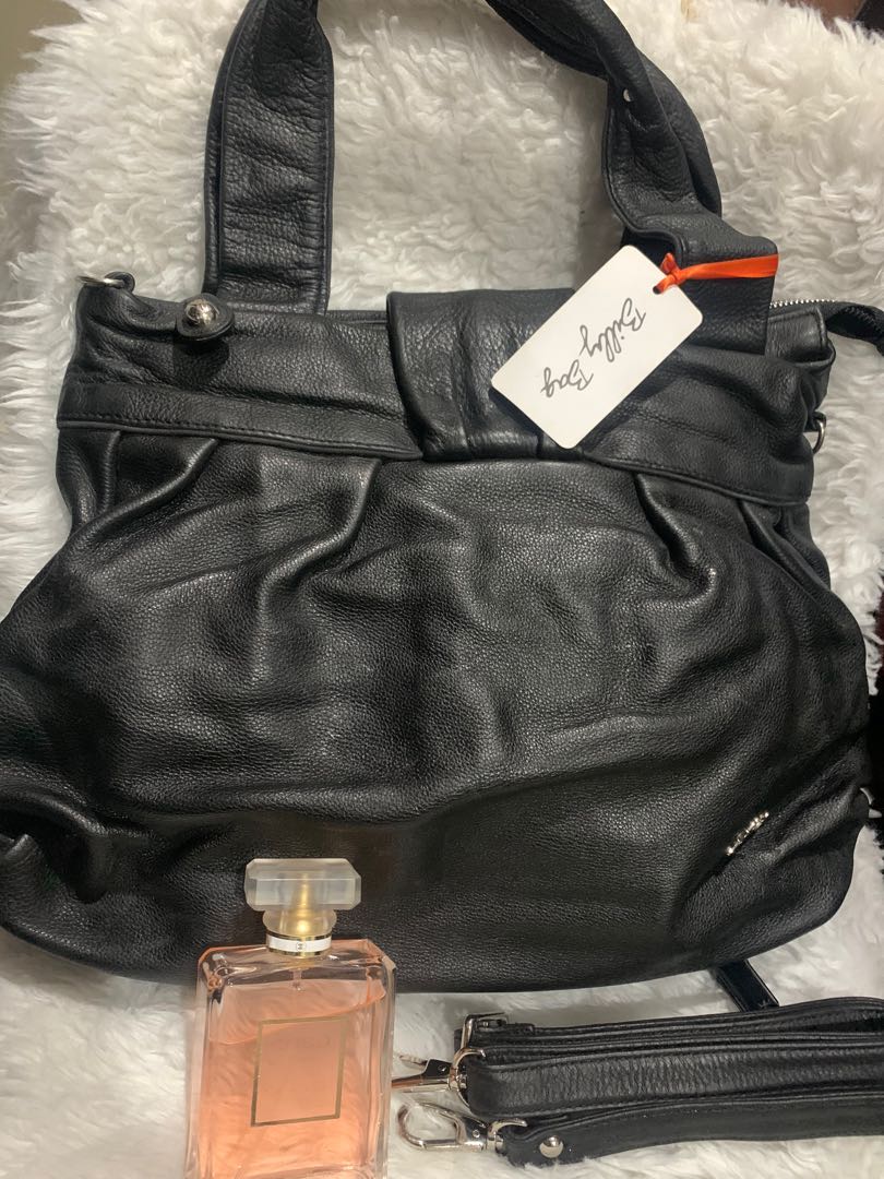BILLY BAG, Women's Fashion, Bags & Wallets, Cross-body Bags on Carousell