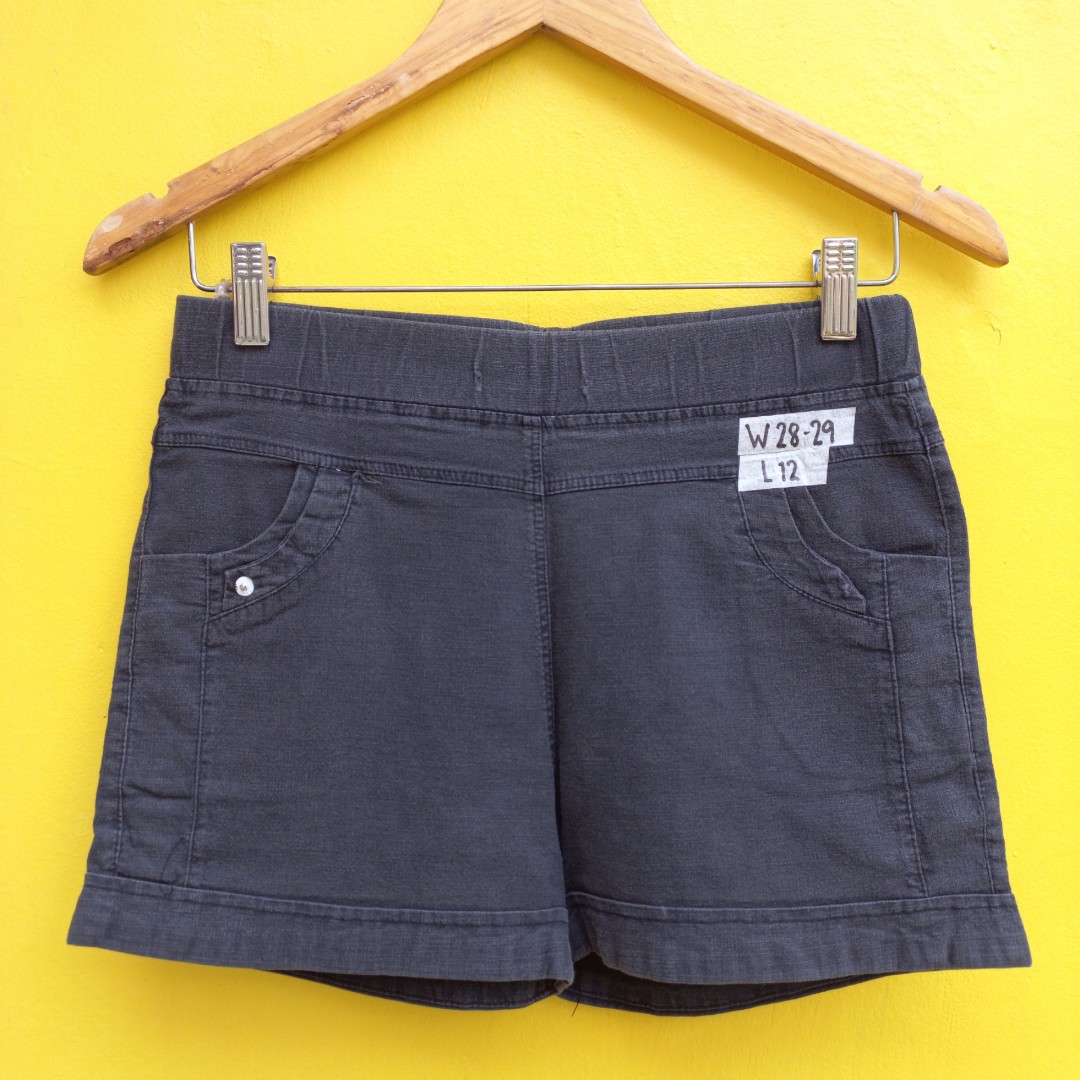 BLACK GARTERIZED SHORT, Women's Fashion, Bottoms, Shorts on Carousell