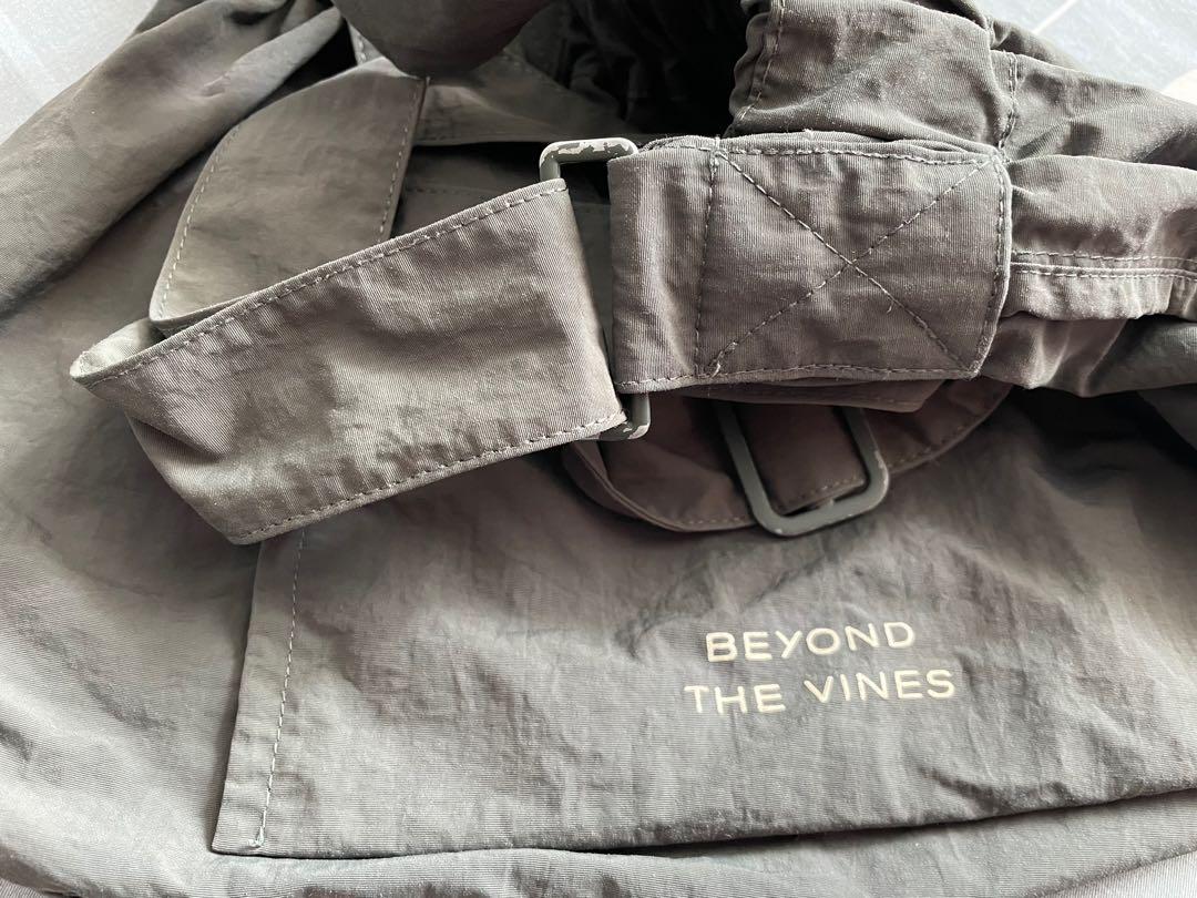 BTV xs dumpling bag, Women's Fashion, Bags & Wallets, Cross-body Bags ...