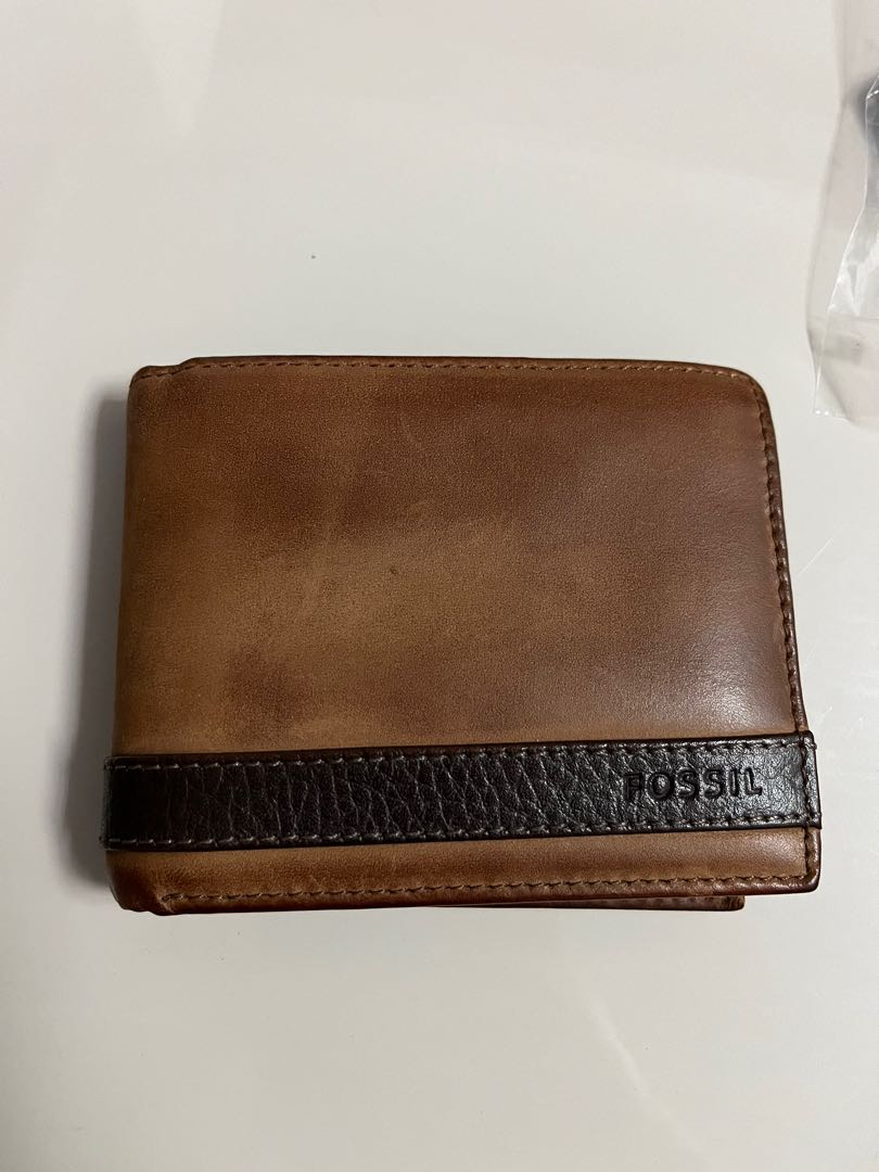 Fossil Men Wallet, Men's Fashion, Watches & Accessories, Wallets & Card ...