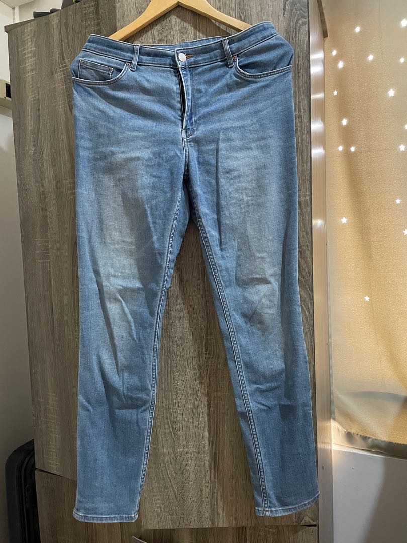 H&M straight cut blue jeans, Women's Fashion, Bottoms, Jeans on Carousell