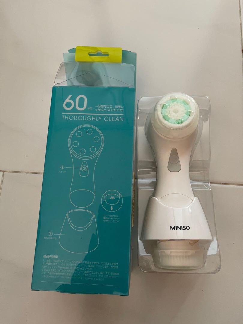 Miniso Sonic Facial Cleansing Brush, Beauty & Personal Care, Face, Face ...