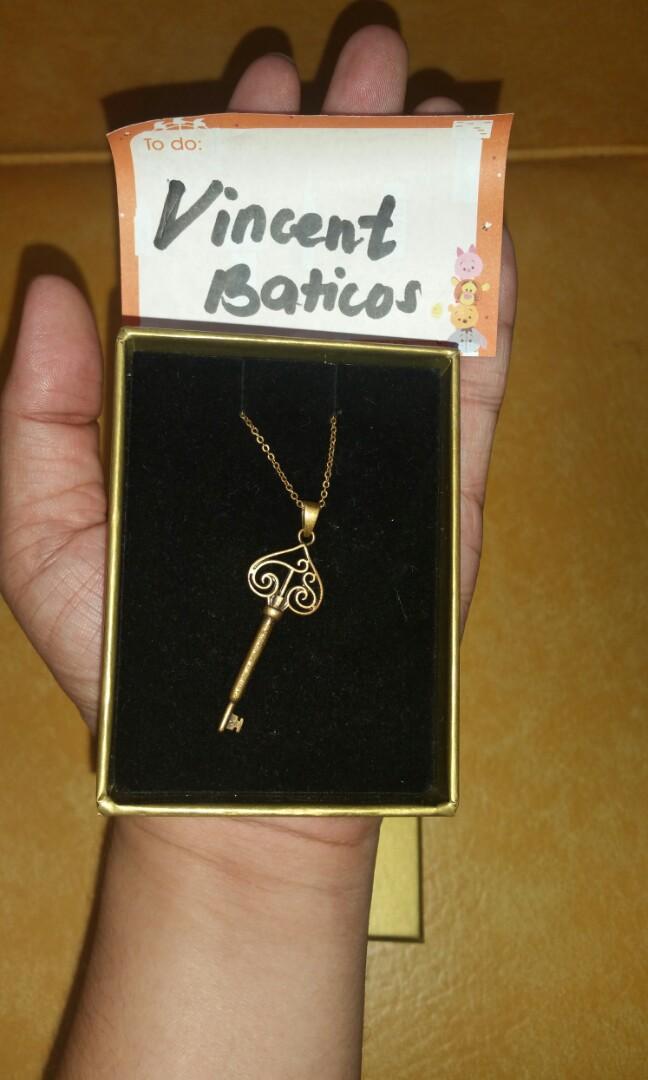 (OFFICIAL) Taylor Swift's Fearless Vault Key, Hobbies & Toys ...