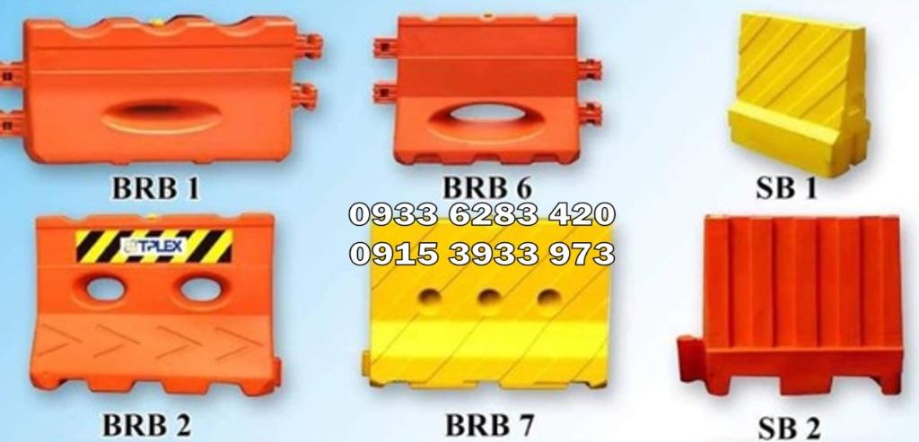 PLASTIC ROAD BARRIER - SB1, Commercial & Industrial, Construction Tools ...