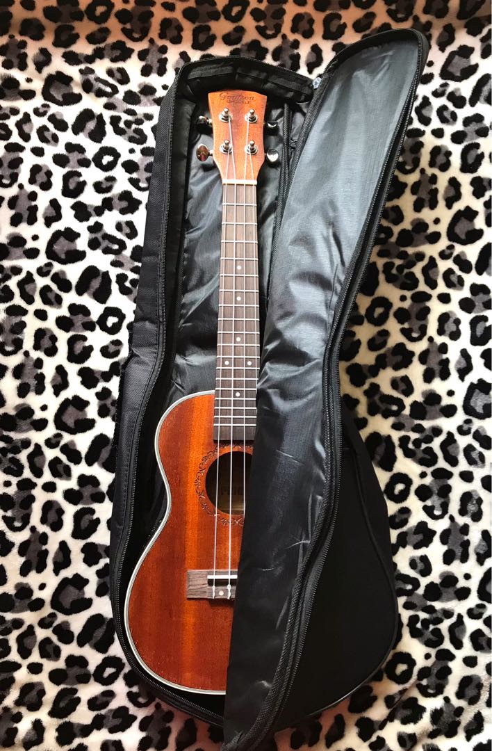 Primo Grailton Concert Ukulele, Hobbies & Toys, Music & Media, Musical ...