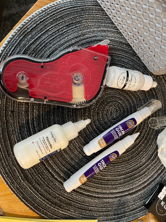 Tacky Glue, Tape Glue, Flitter Glue, Emboss it Ink Free Calligraphy Ink ...