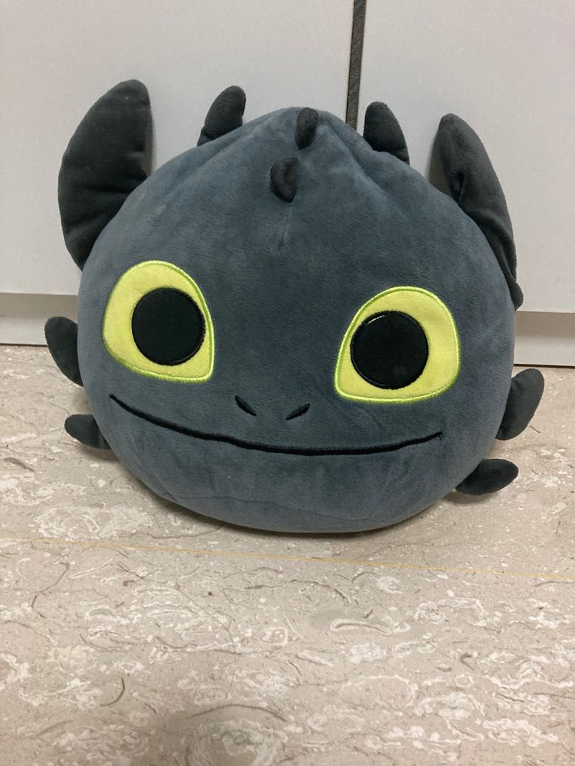 Toothless Plushie, Hobbies & Toys, Toys & Games on Carousell