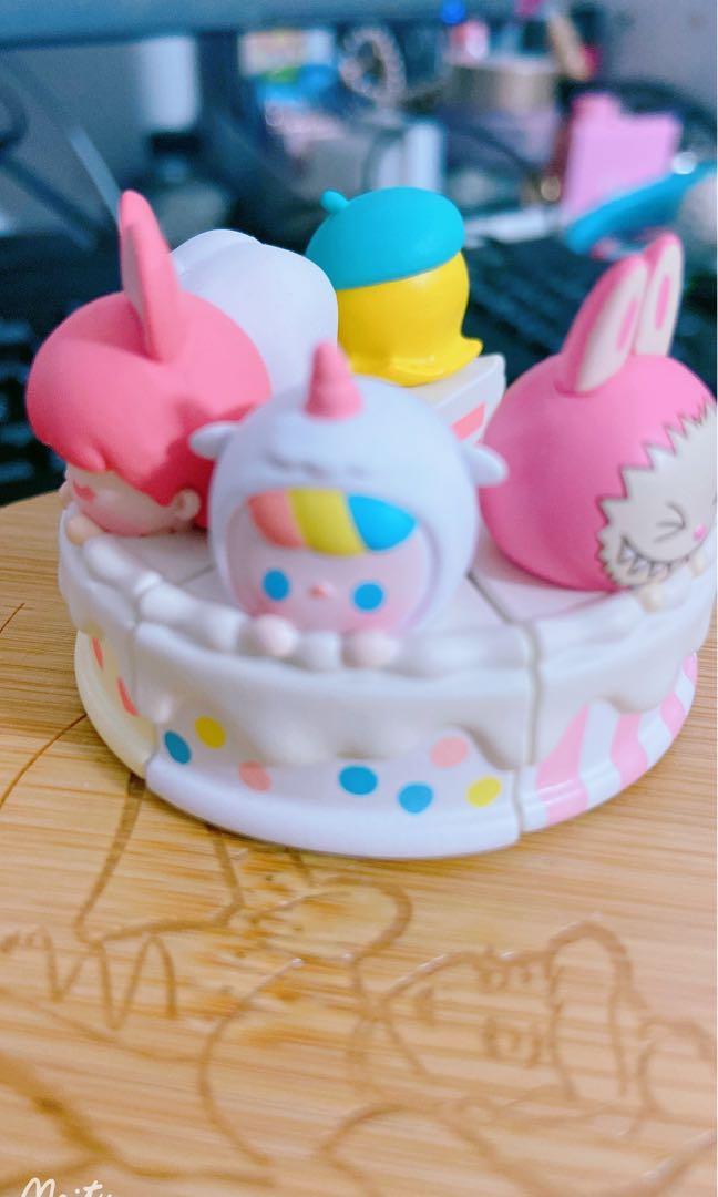 cake 7 pieces Popmart skull panda/ labubu/Dimoo/Molly/bunny/pucky ...
