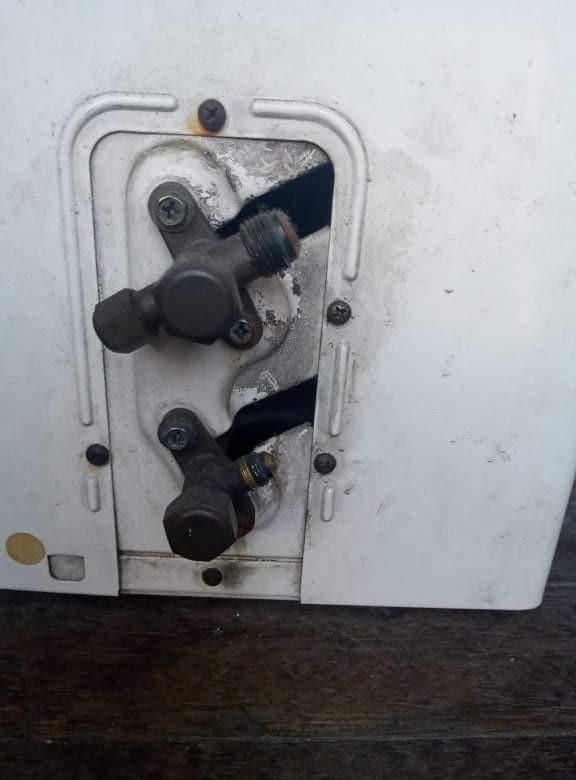 Akira Split Type aircon, TV & Home Appliances, Air Conditioning and ...