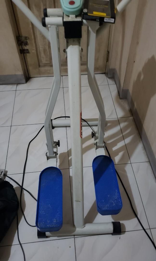 Avento Exercise Skywalker, Sports Equipment, Exercise & Fitness, Cardio ...