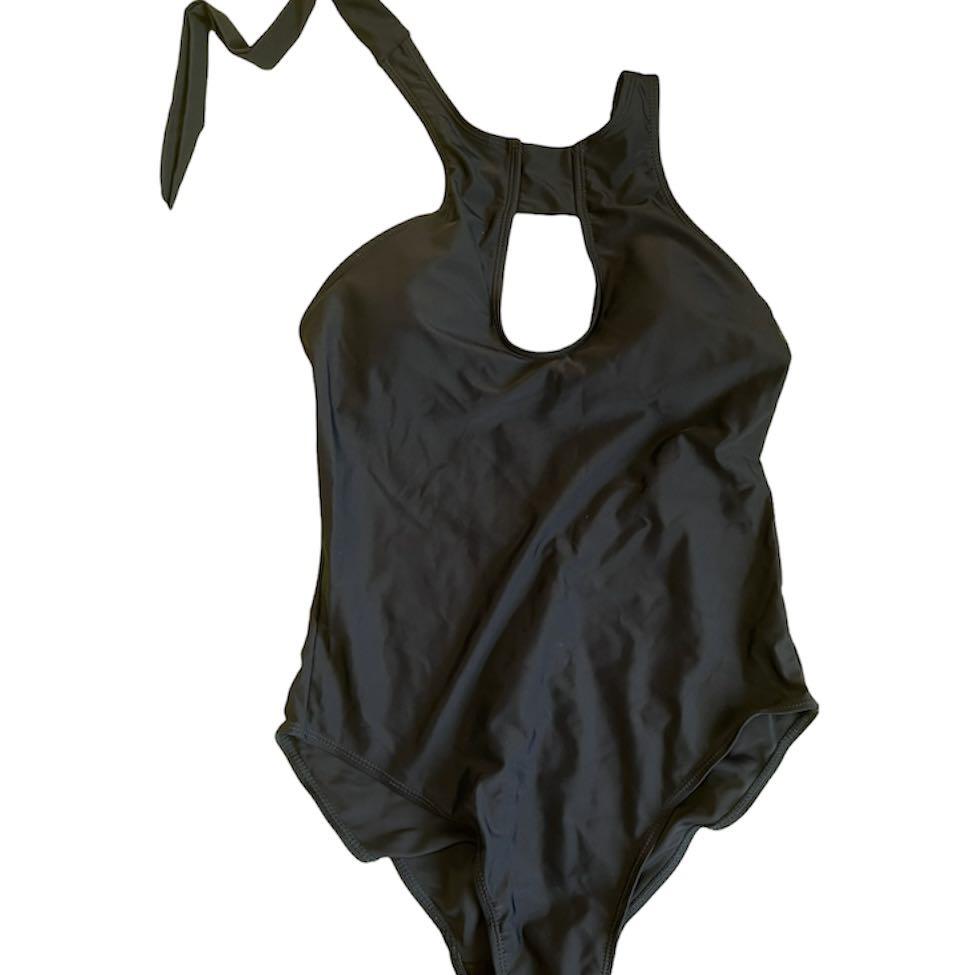 Backless one piece swimsuit, Women's Fashion, Swimwear, Bikinis ...