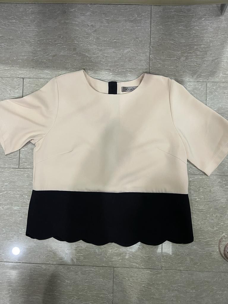 Dafuni 3/4 sleeve 2 tone blouse, Women's Fashion, Tops, Blouses on ...