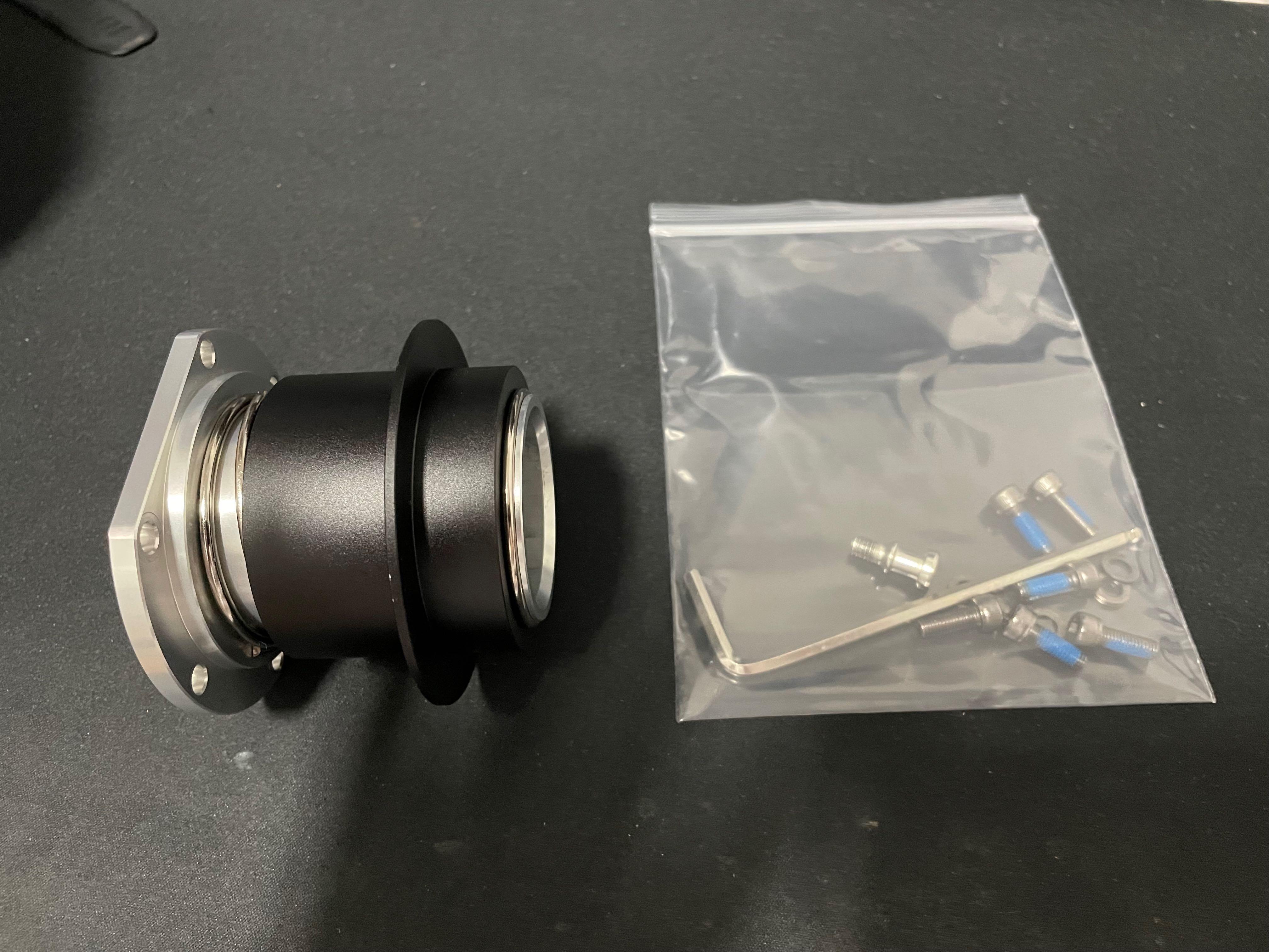 Fanatec Clubsport QR1 quick release, Video Gaming, Gaming Accessories ...