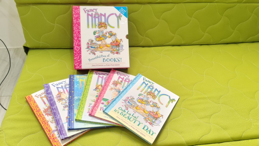 Fancy Nancy Box of Books, Hobbies & Toys, Books & Magazines, Children's ...