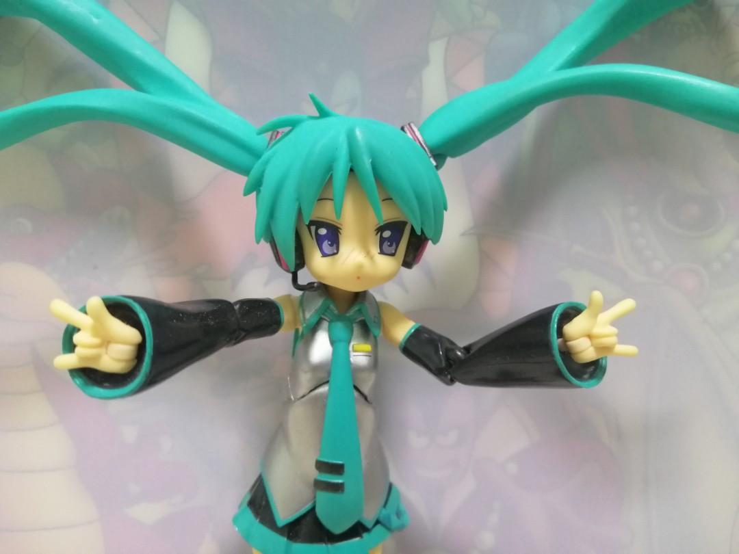 figma Hiiragi Kagami Cosplay Ver. (PVC Figure) / NO BASE, Hobbies ...