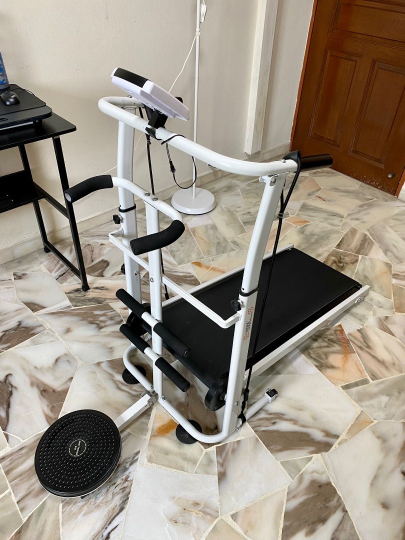 Indoor treadmill, Sports Equipment, Exercise & Fitness, Cardio ...