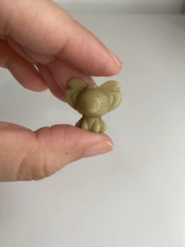 Matcha stitch with yellow patterns, Women's Fashion, Jewelry ...