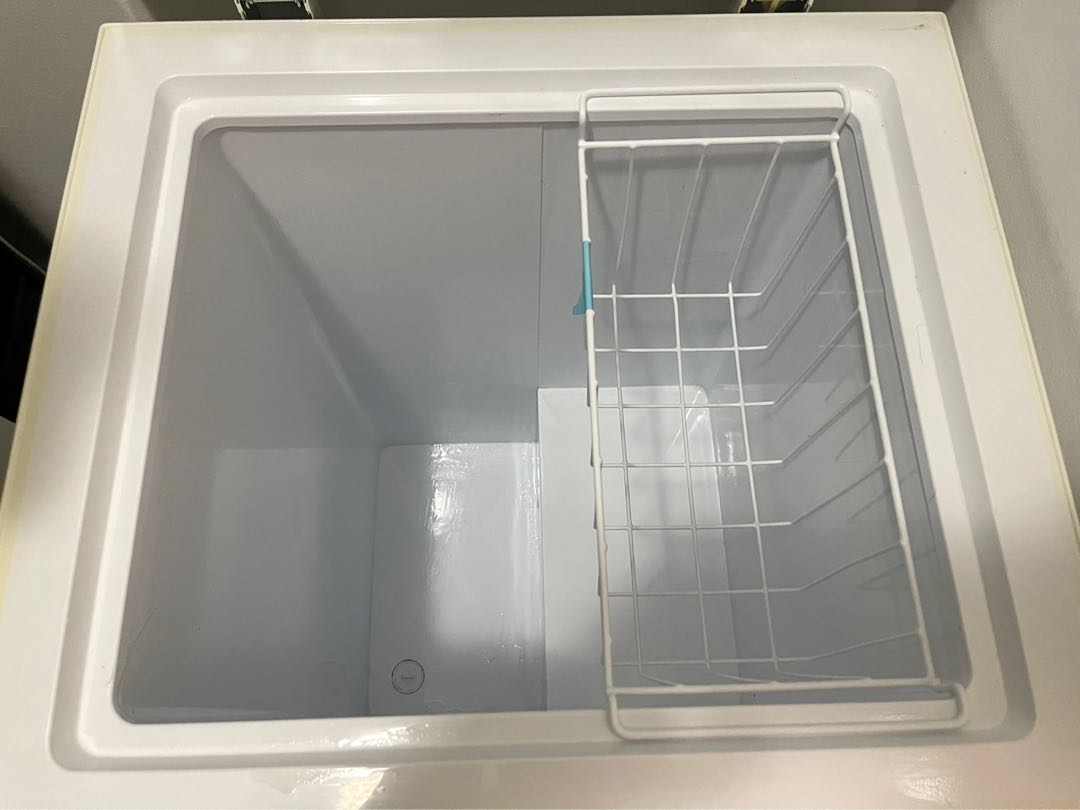 Media 99L Chest Freezer, TV & Home Appliances, Kitchen Appliances ...