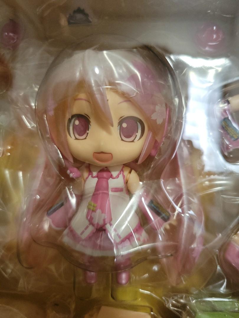 MISB Sakura Miku Nendoroid 274, Hobbies & Toys, Toys & Games on Carousell