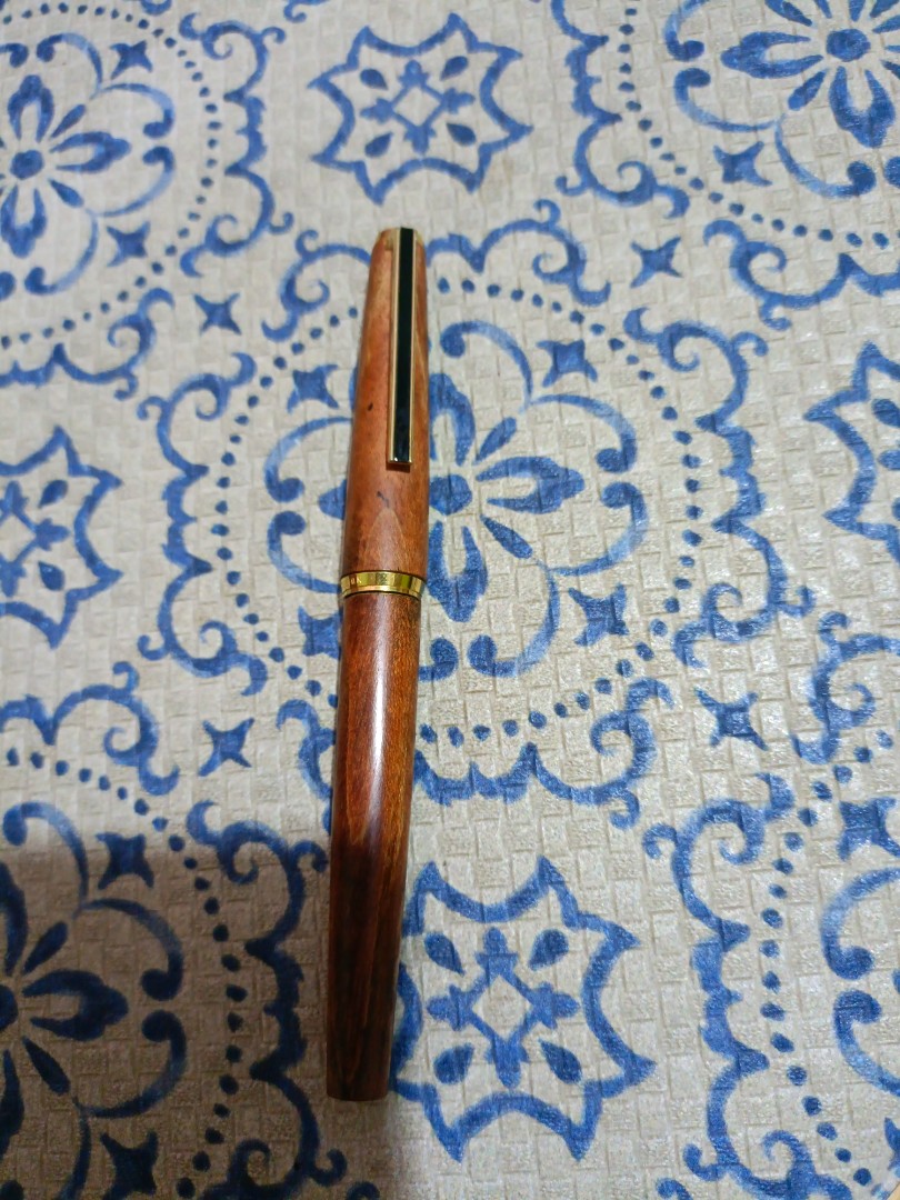Pilot custom fountain pen 18k nib, Hobbies & Toys, Stationary & Craft ...