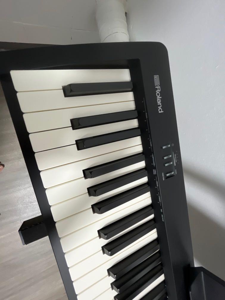 Roland FP-10 Digital Piano (with PYLE PKST38 stand), Hobbies & Toys ...