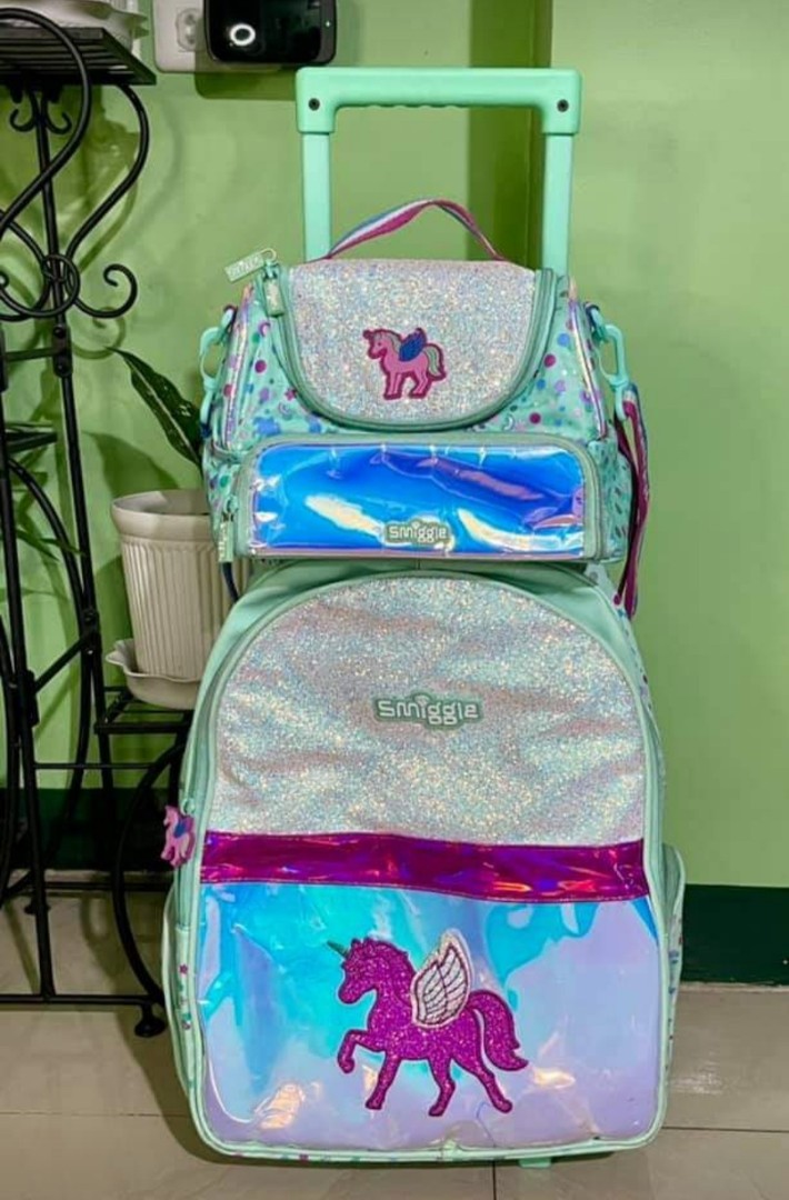 Smiggle troller bag, Luxury, Bags & Wallets on Carousell