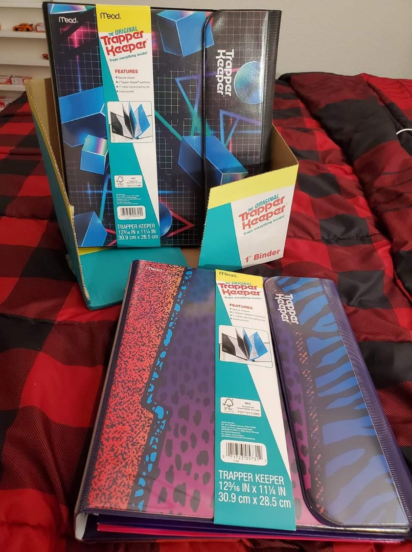 Trapper Keepers ♡♡♡, Women's Fashion, Bags & Wallets, Clutches on Carousell