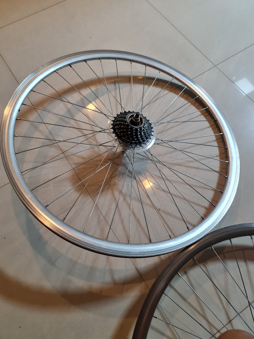 VINTAGE ROAD BIKE CLINCHER RIM ALUMINUM SILVER,700x25C, CST TIRES, 7 ...
