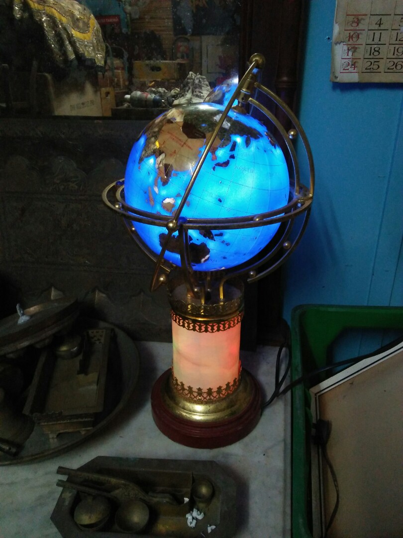 World Globe Berlampu, Everything Else, Others on Carousell