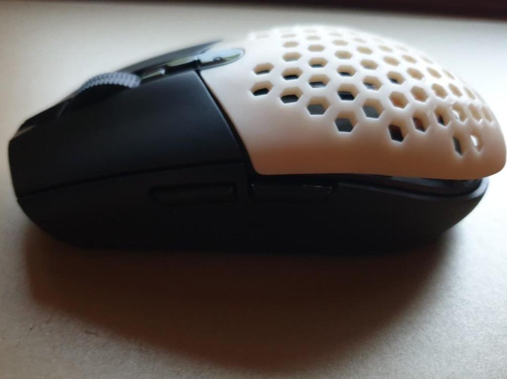 3D Printed Logitech G304 G305 honeycomb battery cover Tough ABS ... 3D Printed Logitech G304 G305 honeycomb battery cover Tough ABS ...