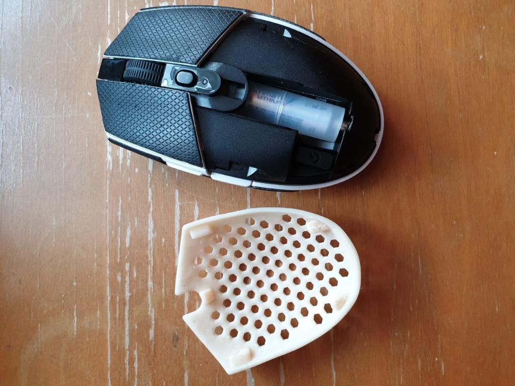 3D Printed Logitech G304 G305 honeycomb battery cover Tough ABS ... 3D Printed Logitech G304 G305 honeycomb battery cover Tough ABS ...