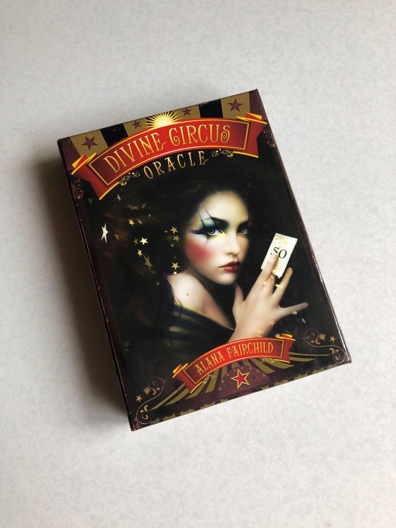 馬戲團神諭卡 Divine Circus Oracle 占星 命理 塔羅 占卜 塔羅牌 神諭卡, 家具及居家用品, 戶外家具在旋轉拍賣