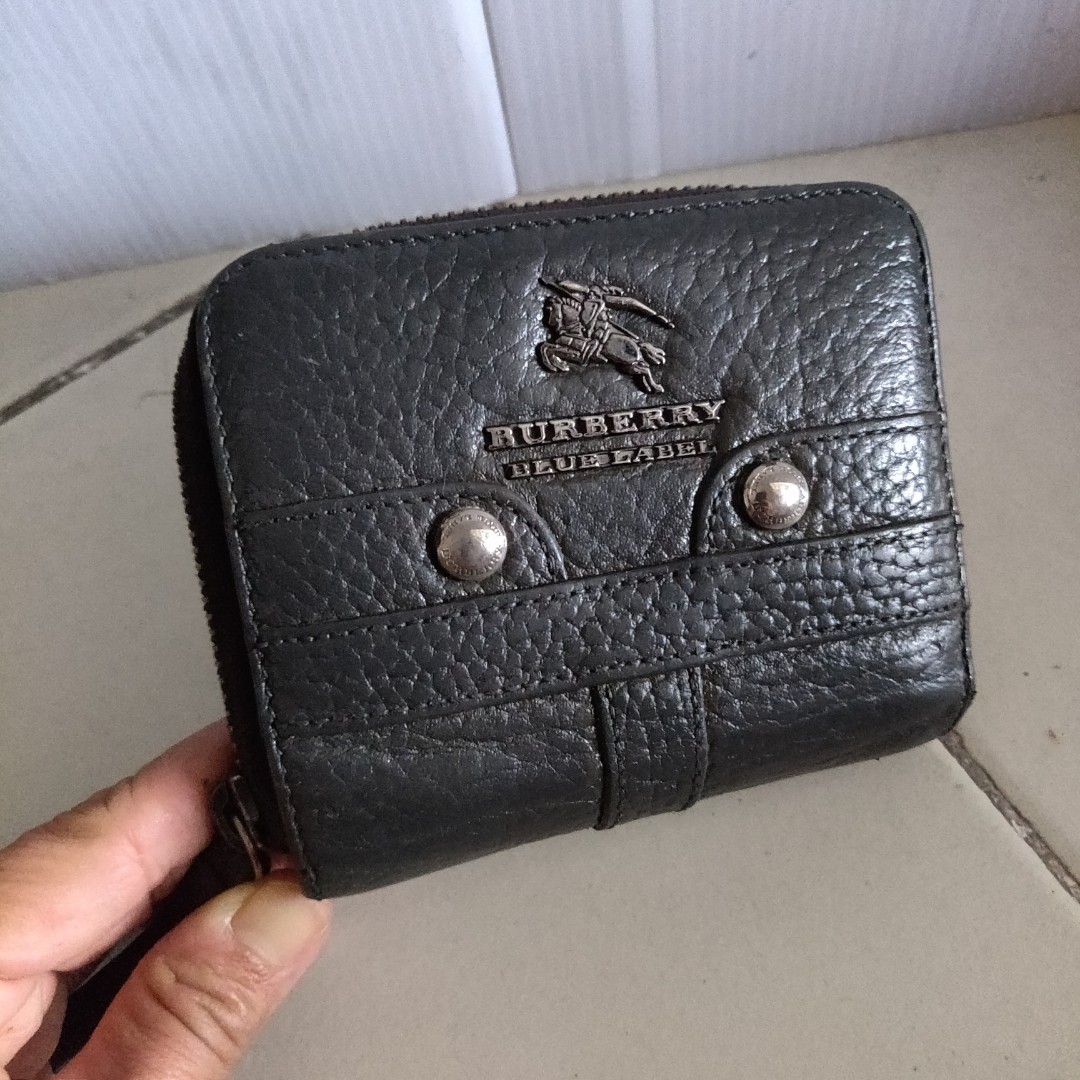 Authentic Burberry blue label compact wallet, Women's Fashion, Bags ...
