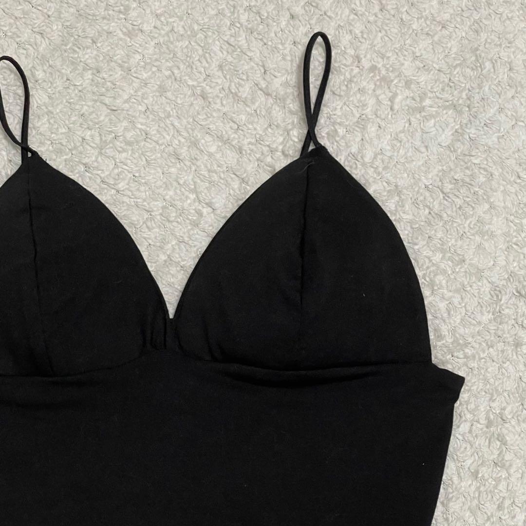 Black Triangle Bralette Crop Top, Women's Fashion, Tops, Sleeveless on ...