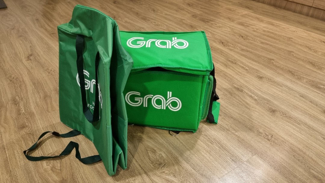Brand new Grab food delivery bags, Everything Else on Carousell