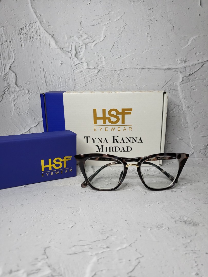 FAST SALE... HFS x Tyna Kanna Frame, Fesyen Pria, Aksesoris, Kacamata ...