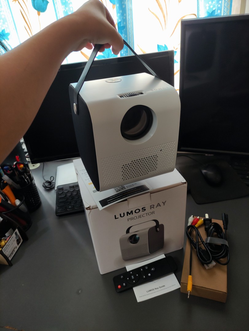 Lumos Ray Home Cinema Projector (Smart Version), TV & Home Appliances ...