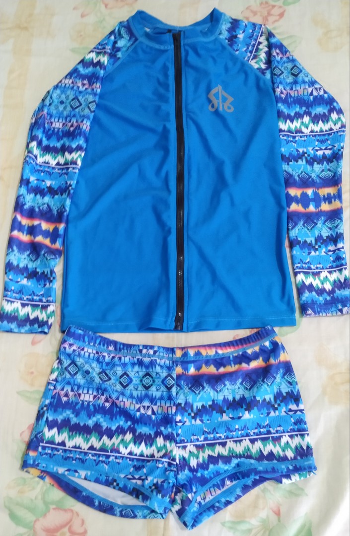 Printed design rash guard - set with freebie, Women's Fashion, Swimwear ...
