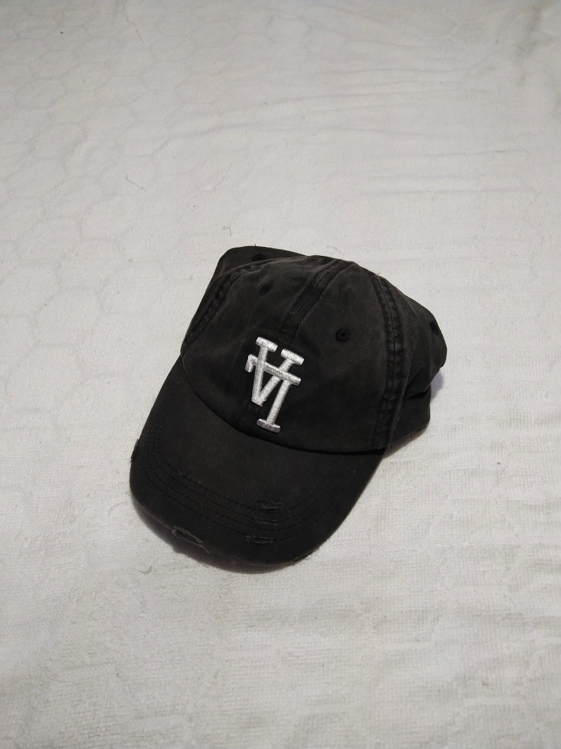Reverse LA cap, Men's Fashion, Watches & Accessories, Caps & Hats on ...