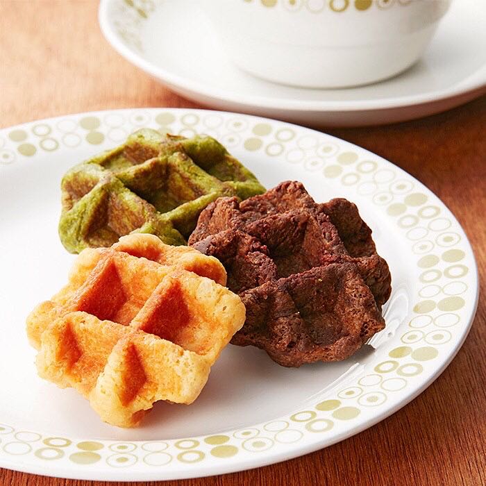 R.L waffle cake, 嘢食 & 嘢飲, 包裝食物&即食食物 - Carousell