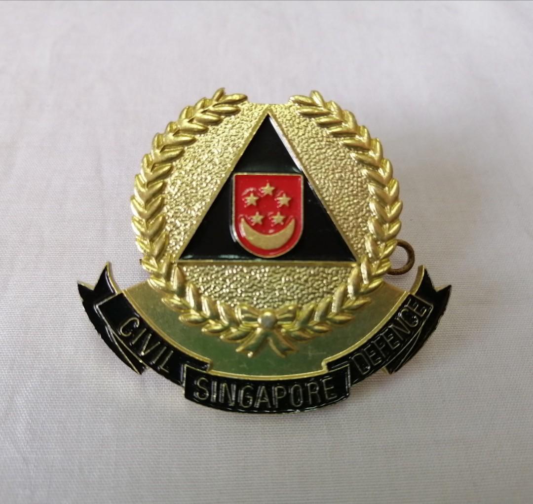 Singapore Civil Defence Cap Badge Colour, Hobbies & Toys, Memorabilia ...