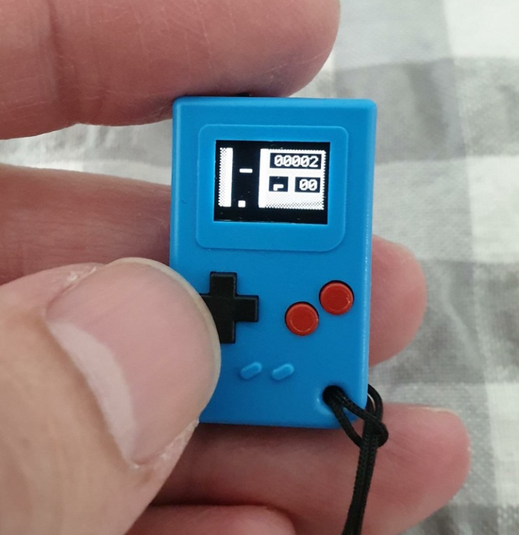 RARE Thumby by Tiny Circuit 5 games plus 3 and Keychain, Video Gaming ...