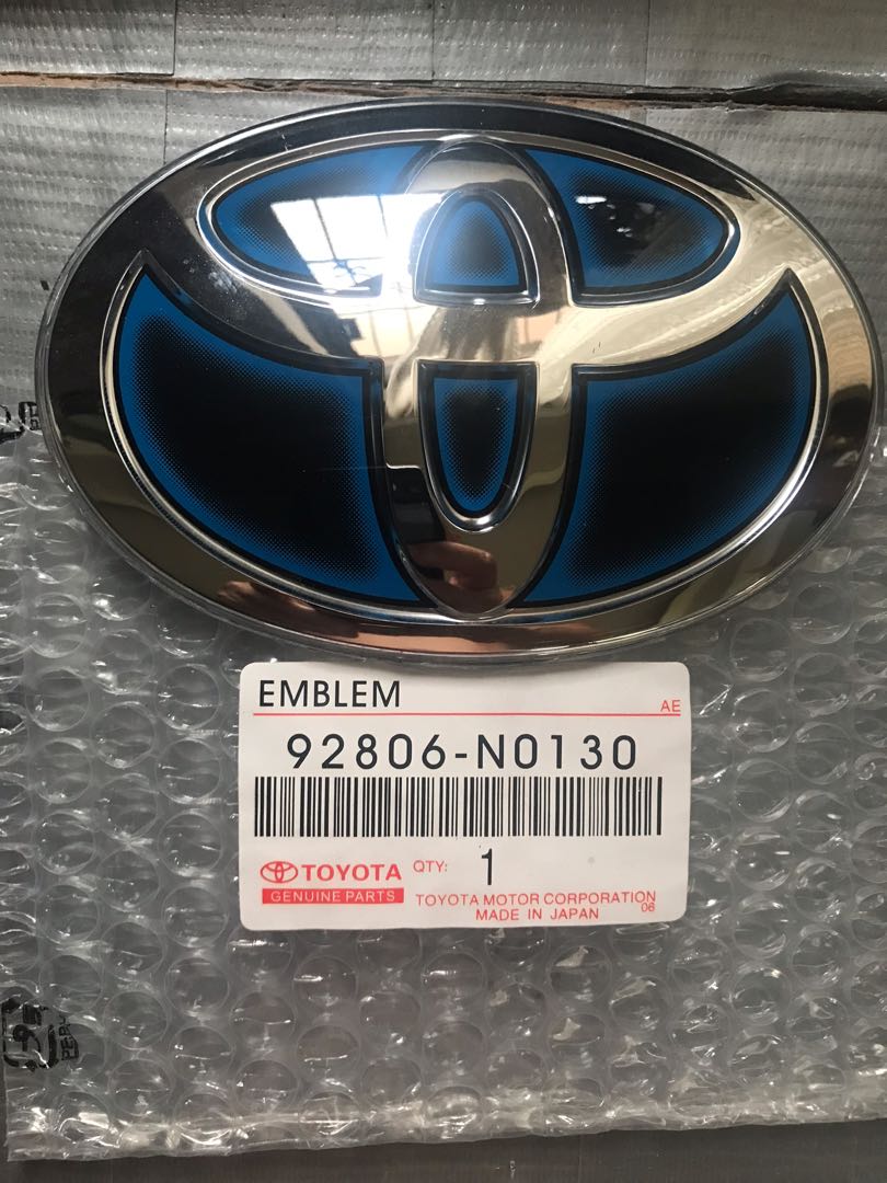 Altis hybrid emblem, Car Parts & Accessories, Emblem, Sticker and ...