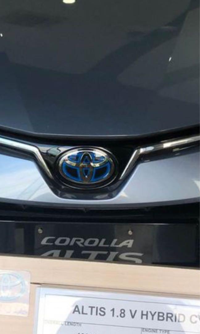 Altis hybrid emblem, Car Parts & Accessories, Emblem, Sticker and ...