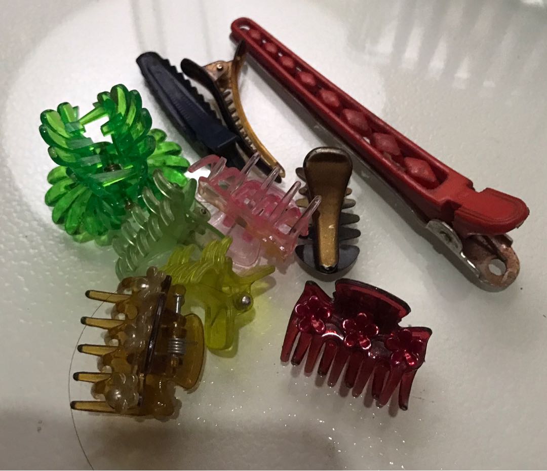 Take all Assorted hair clip, Beauty & Personal Care, Hair on Carousell